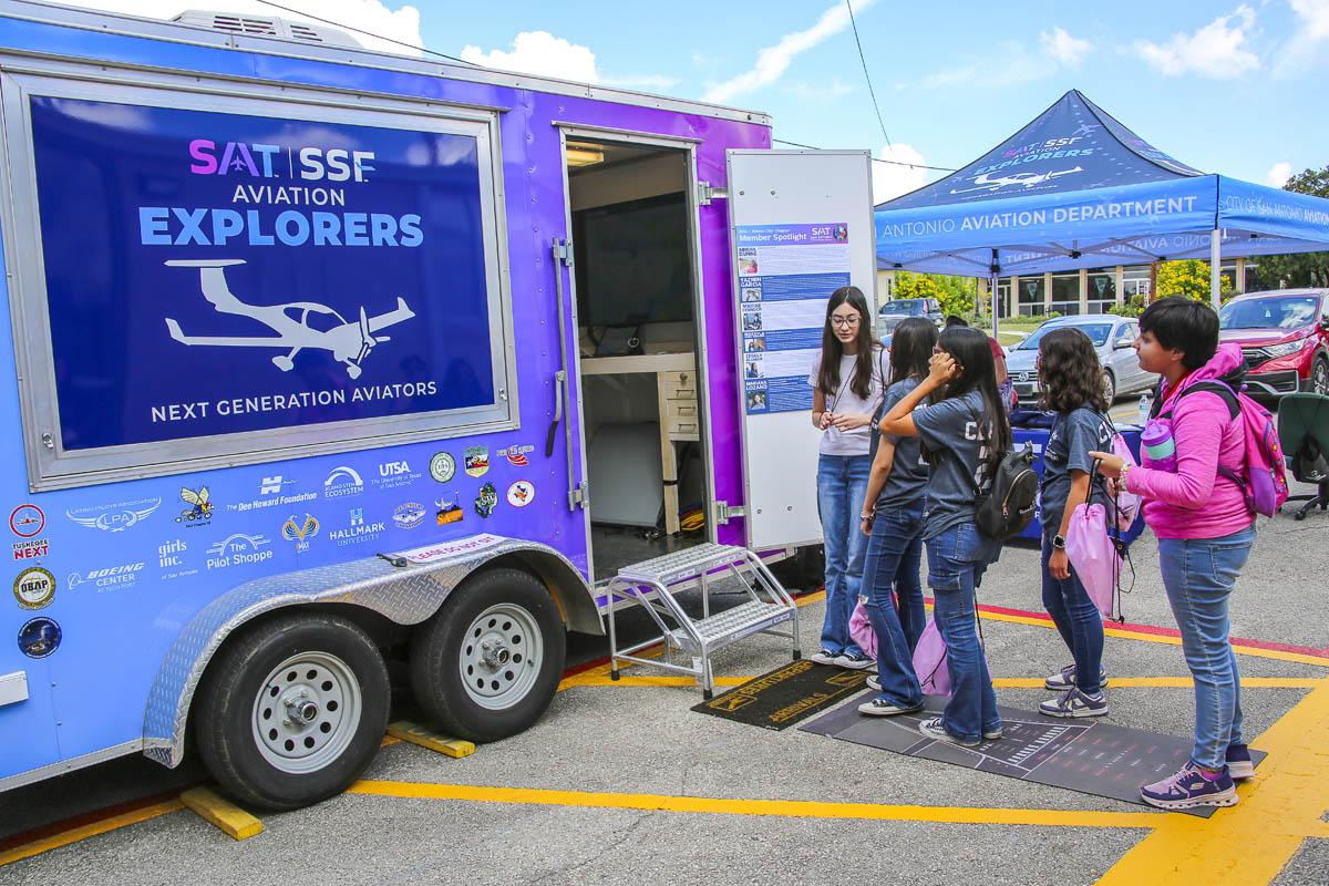 SAT Aviation Explorers - San Antonio International Airport